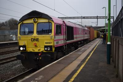 66587 - Class 66 / Locomotives — trainlogger