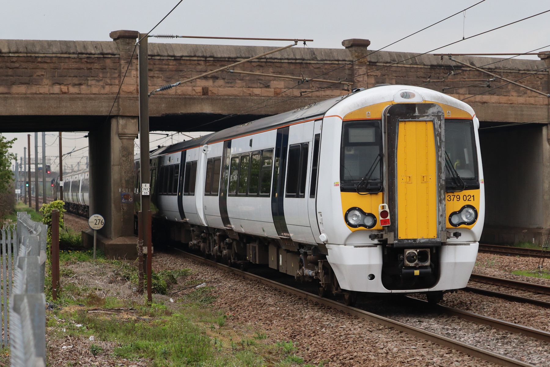 Photo of 379021 at Newark North Gate — trainlogger