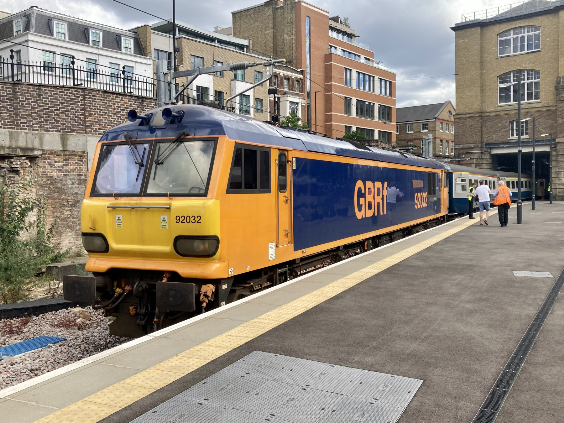 Photo of 92032 at London Kings Cross — trainlogger