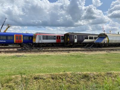 156907 - Class 156 / Diesel mechanical / hydraulic multiple unit sets ...