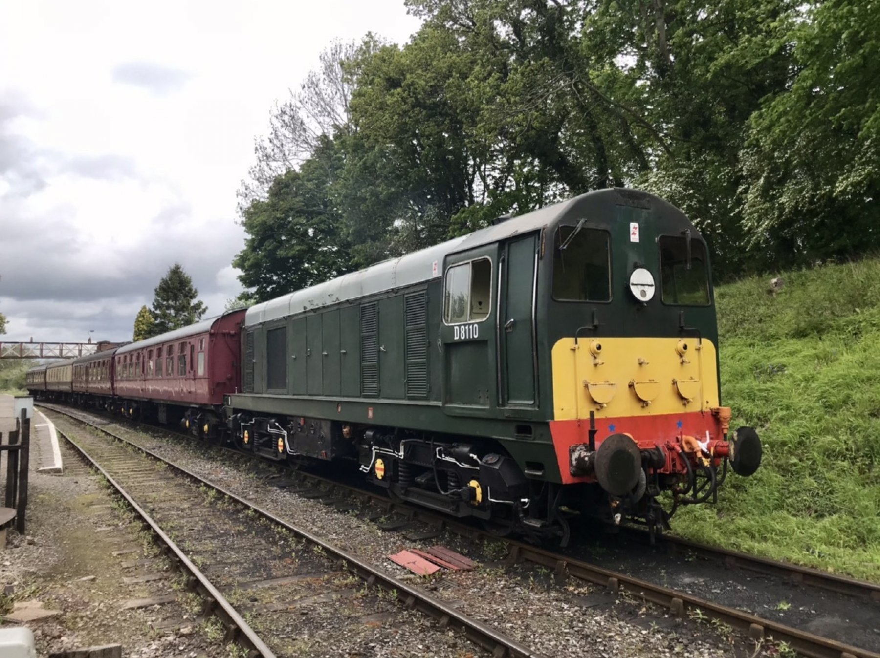 Photo of D8110 at Battlefield Line - Shackerstone — trainlogger