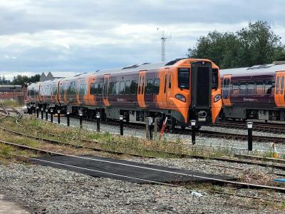 196106 - Class 196 / Diesel mechanical / hydraulic multiple unit sets ...