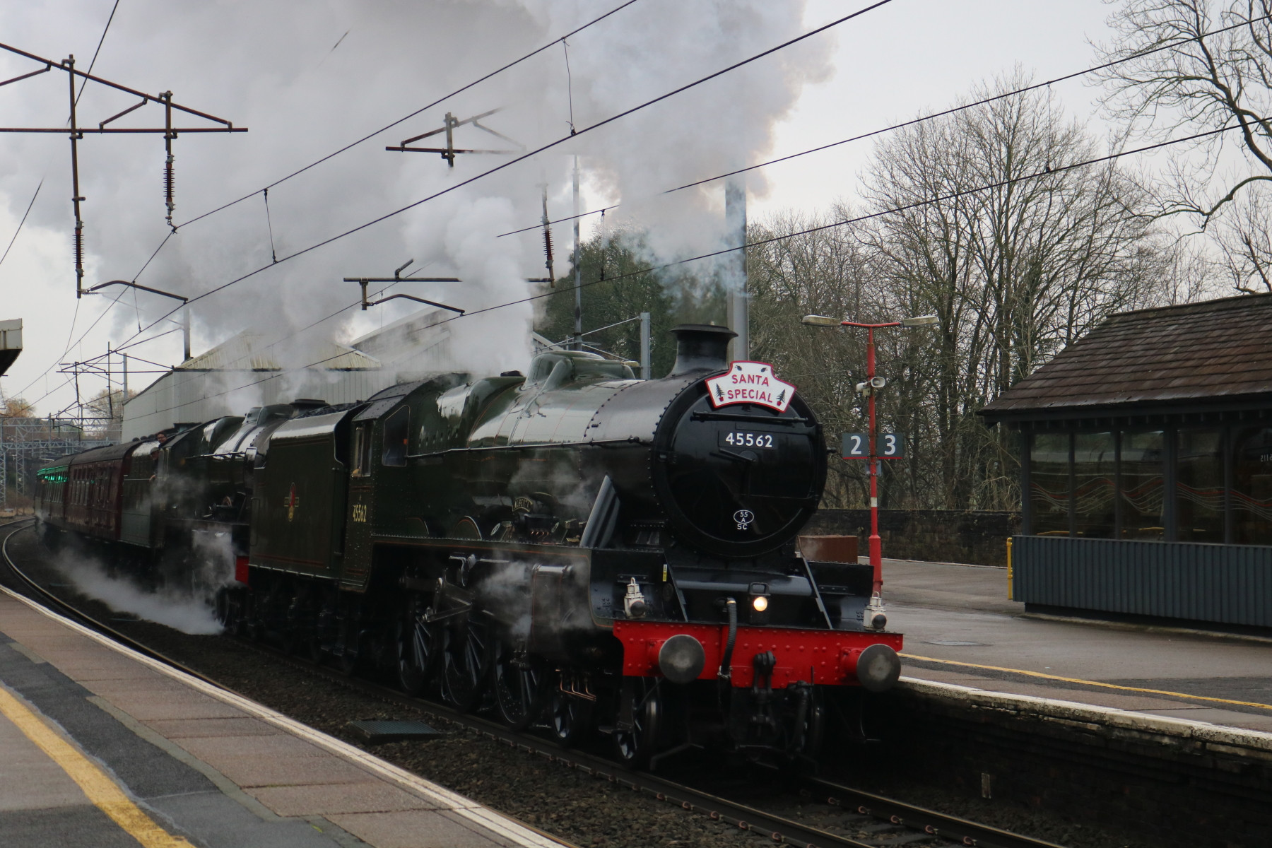 Photo of 45562 steam and 46115 steam at Oxenholme Lake District ...