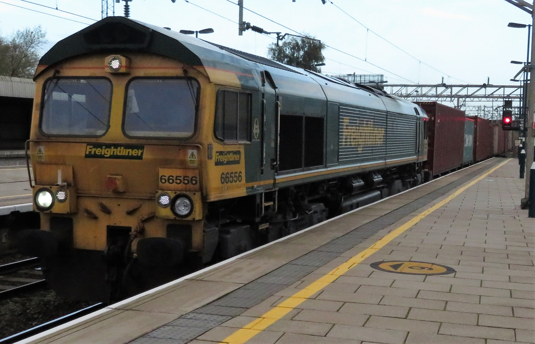 Photo of 66556 at Stafford — trainlogger