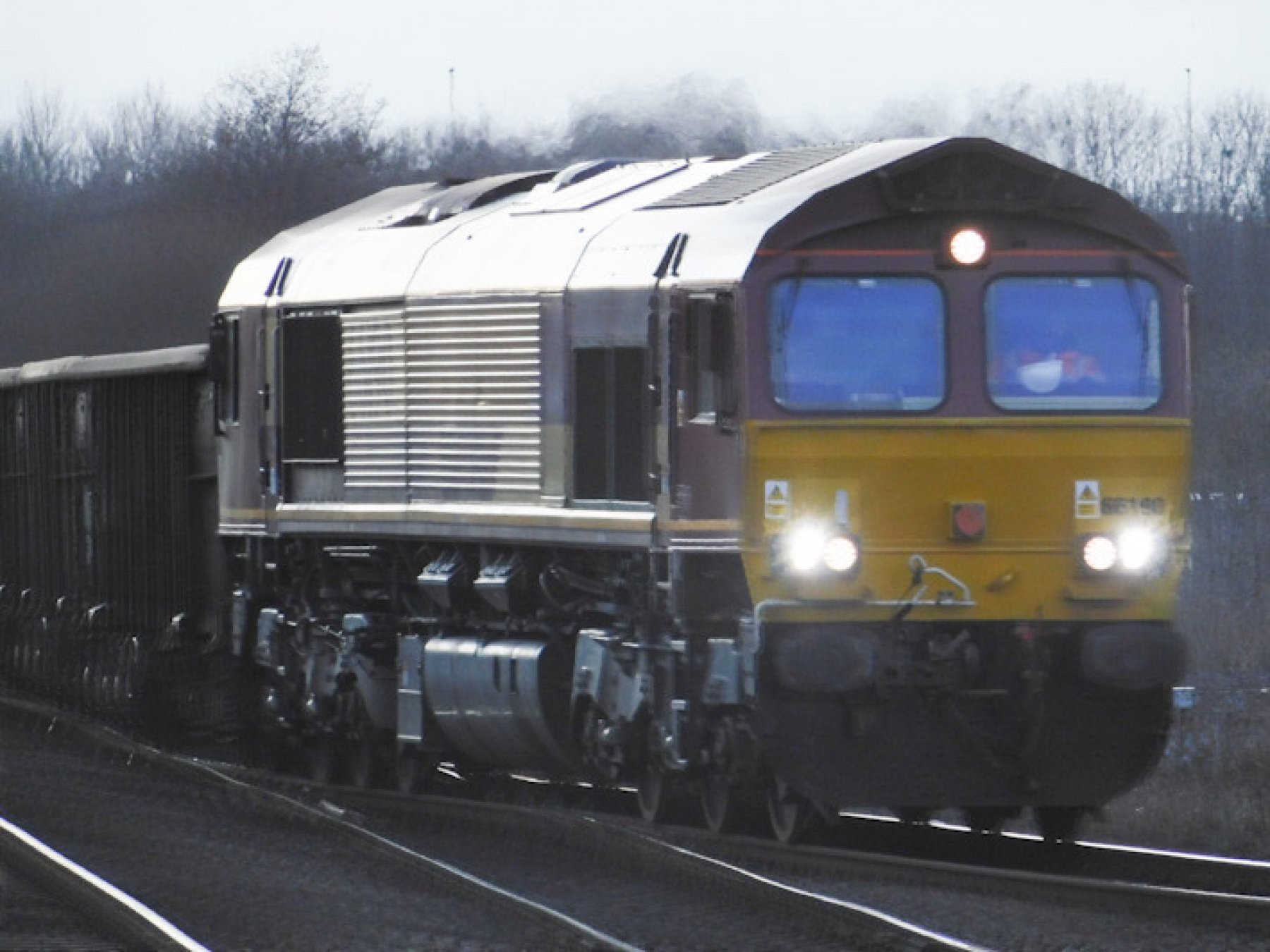 Photo of 66190 at South Bank — trainlogger