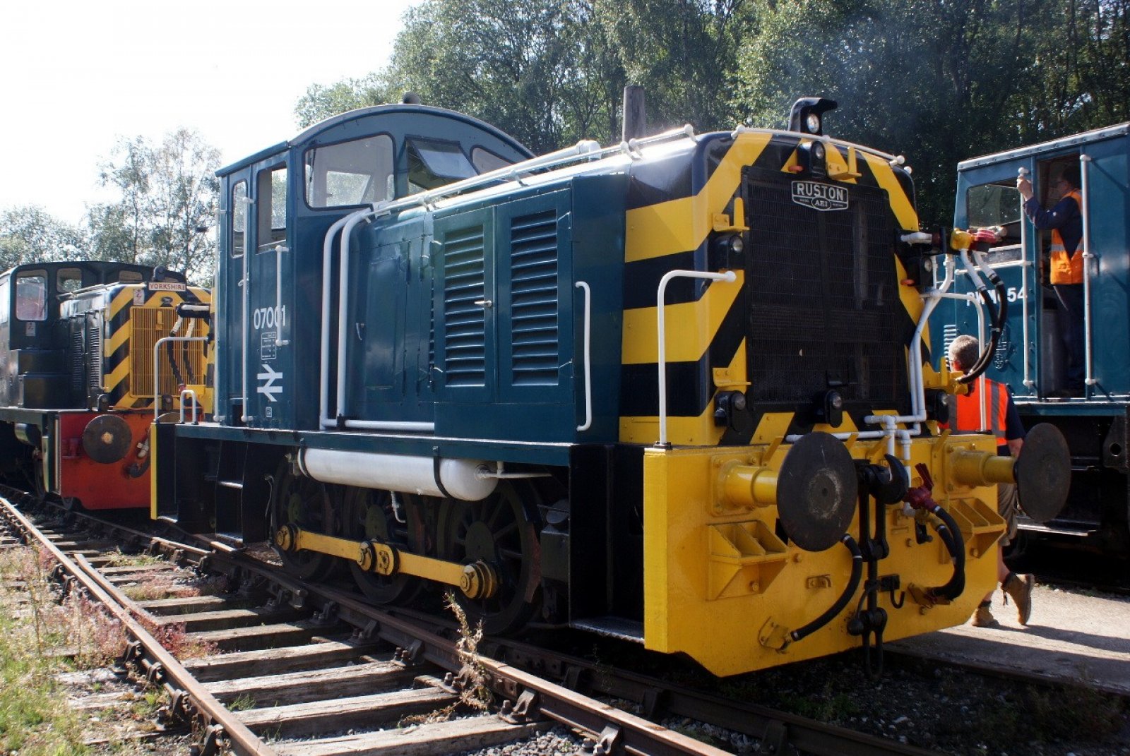 Photo of 07001 at Peak Rail - Rowsley South — trainlogger