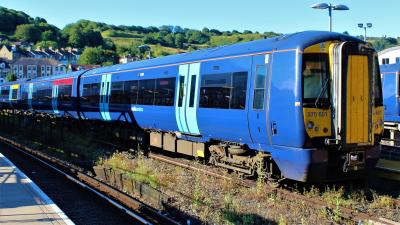 375601 - Class 375 / EMUs — trainlogger