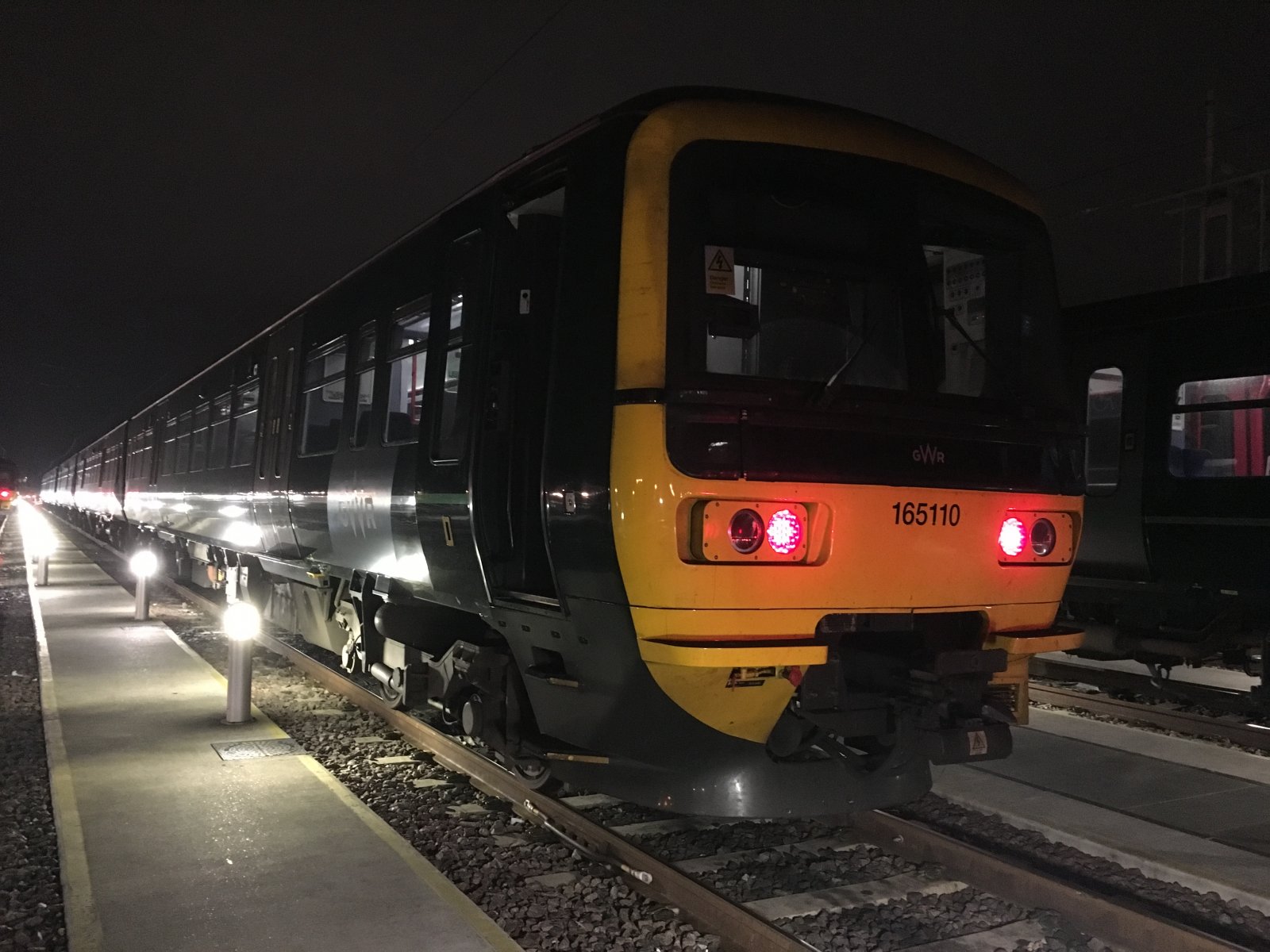 Photo of 165110 at Reading Train Care Depot — trainlogger