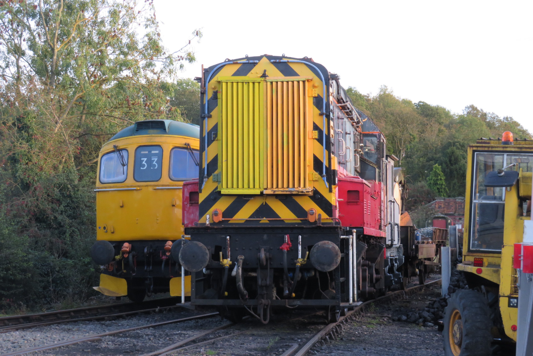 Photo of 08701 and 33201 at Battlefield Line — trainlogger