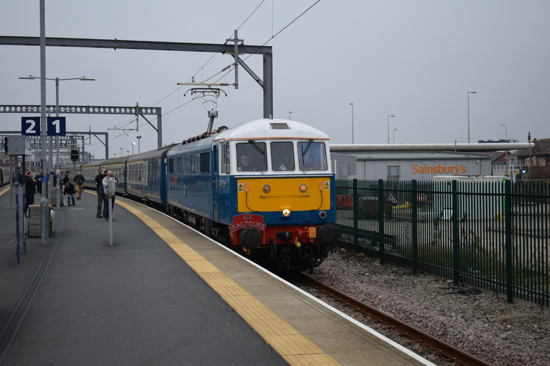 Photo of 86259 at Blackpool North — trainlogger