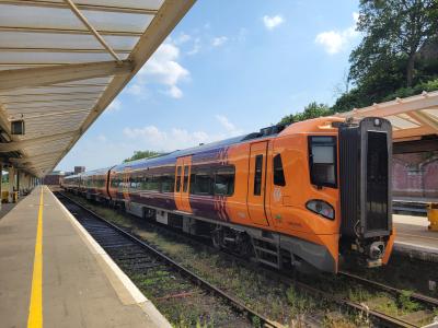 196105 - Class 196 / Diesel mechanical / hydraulic multiple unit sets ...