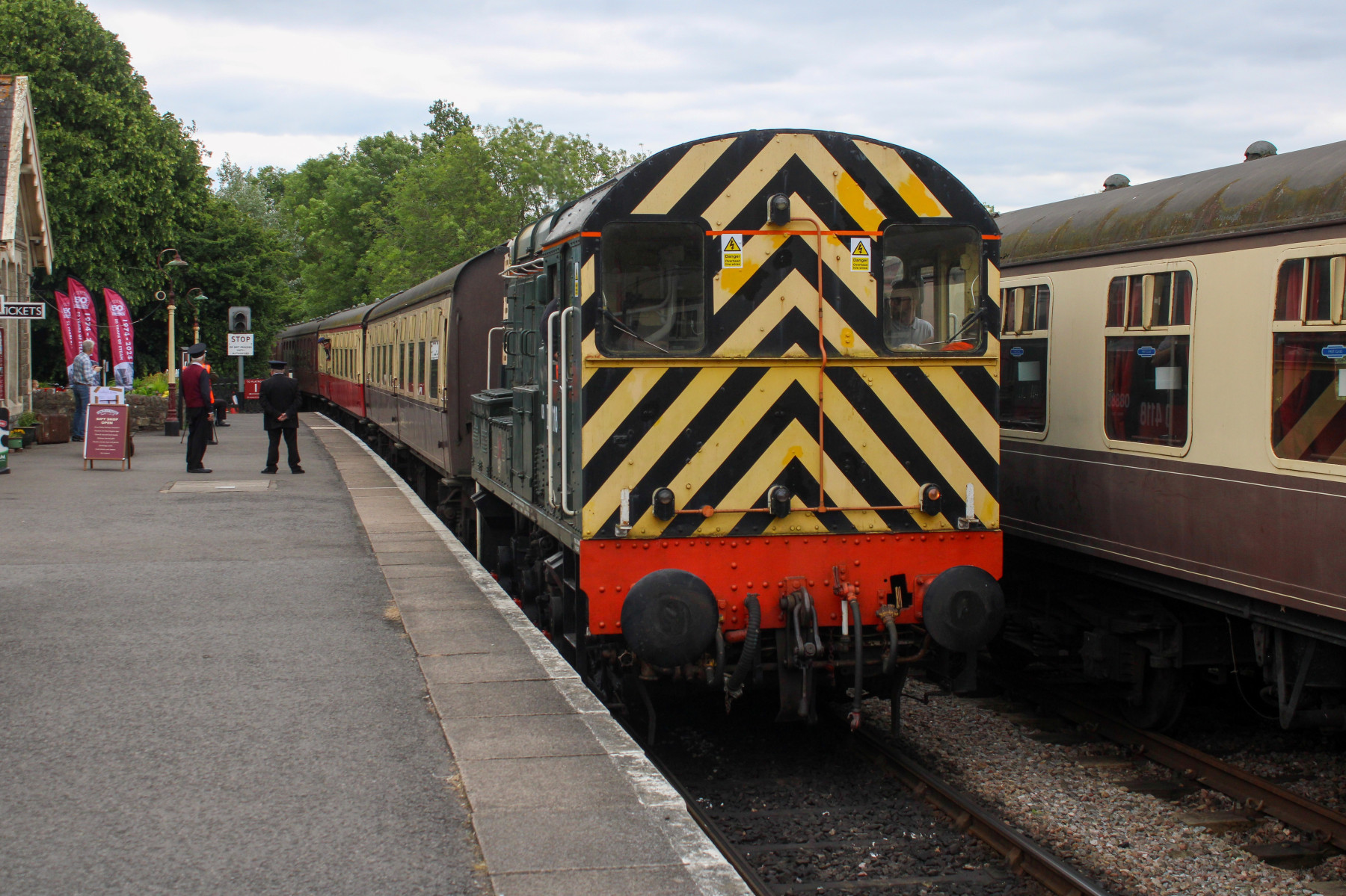 Photo of D4118 at Avon Valley Railway — trainlogger
