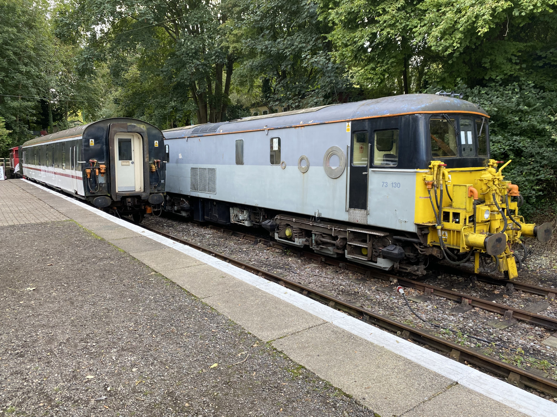 Photo of 73130 and 489110 at East Kent Railway - Shepherdswell ...