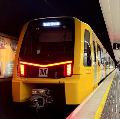 555021 - Class 555 / DC electric multiple unit sets — trainlogger