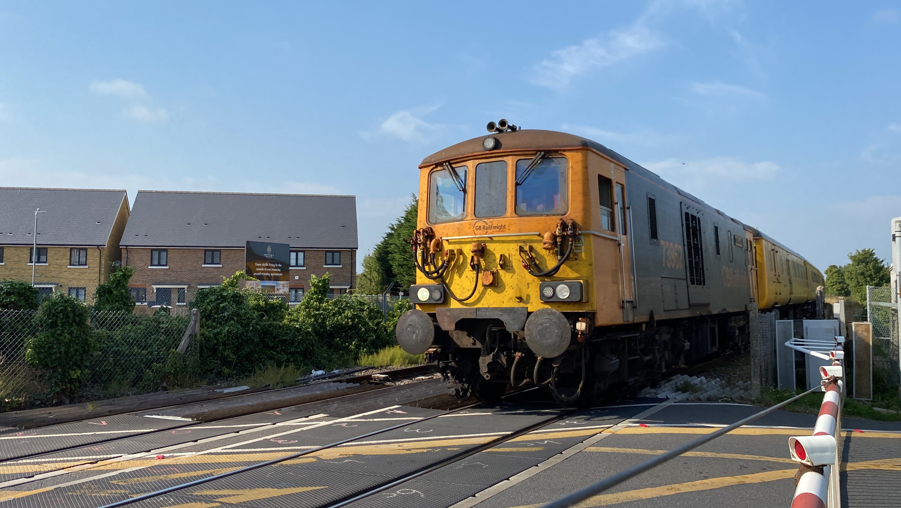 Photo of 73962 at Deal Level Crossing — trainlogger