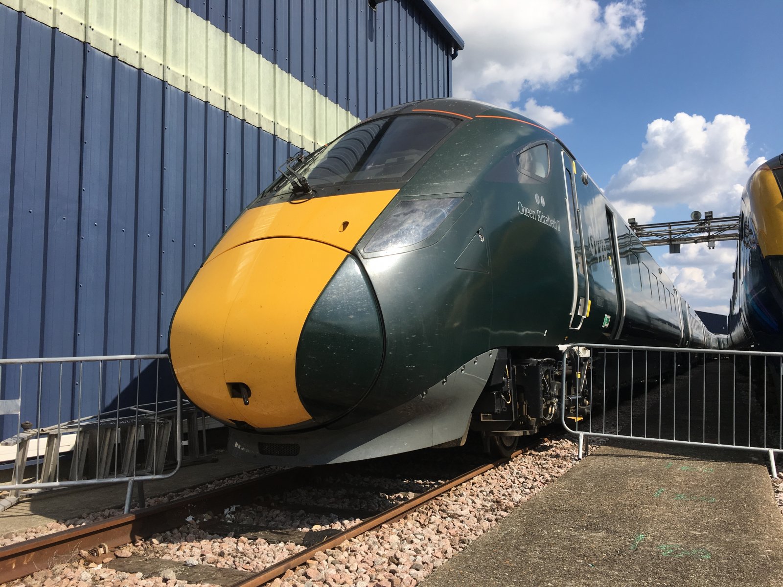 Photo of 800003 at Old Oak Common HST Depot — trainlogger