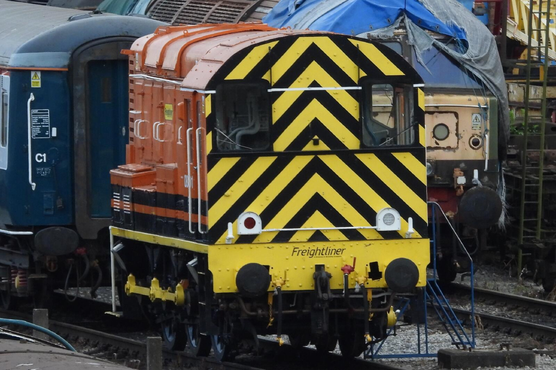 Photo of 08891 at Burton-on-Trent - Nemesis Rail — trainlogger