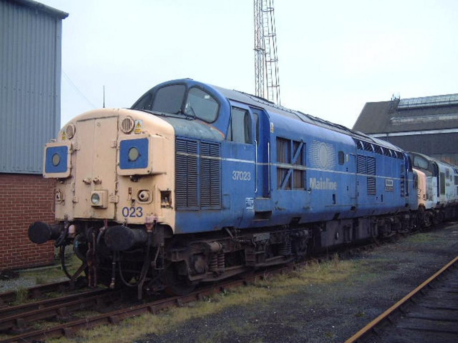 Photo of 37023 at Old Oak Common TMD — trainlogger