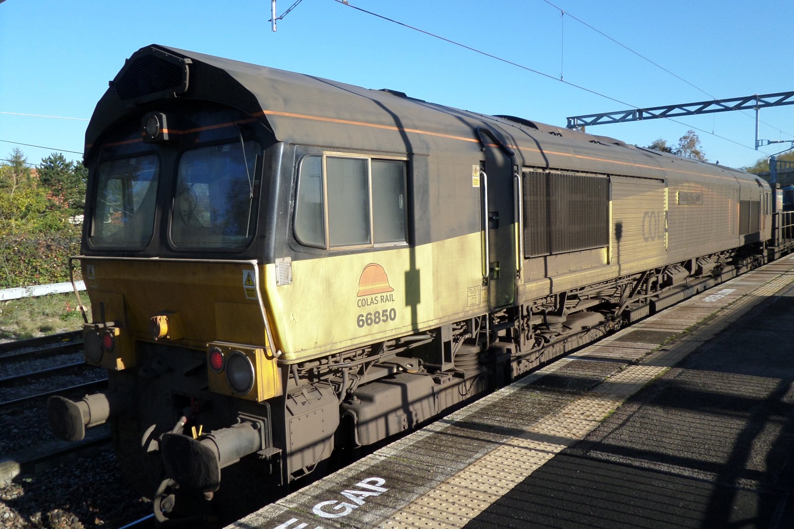 Photo of 66850 at Swindon — trainlogger
