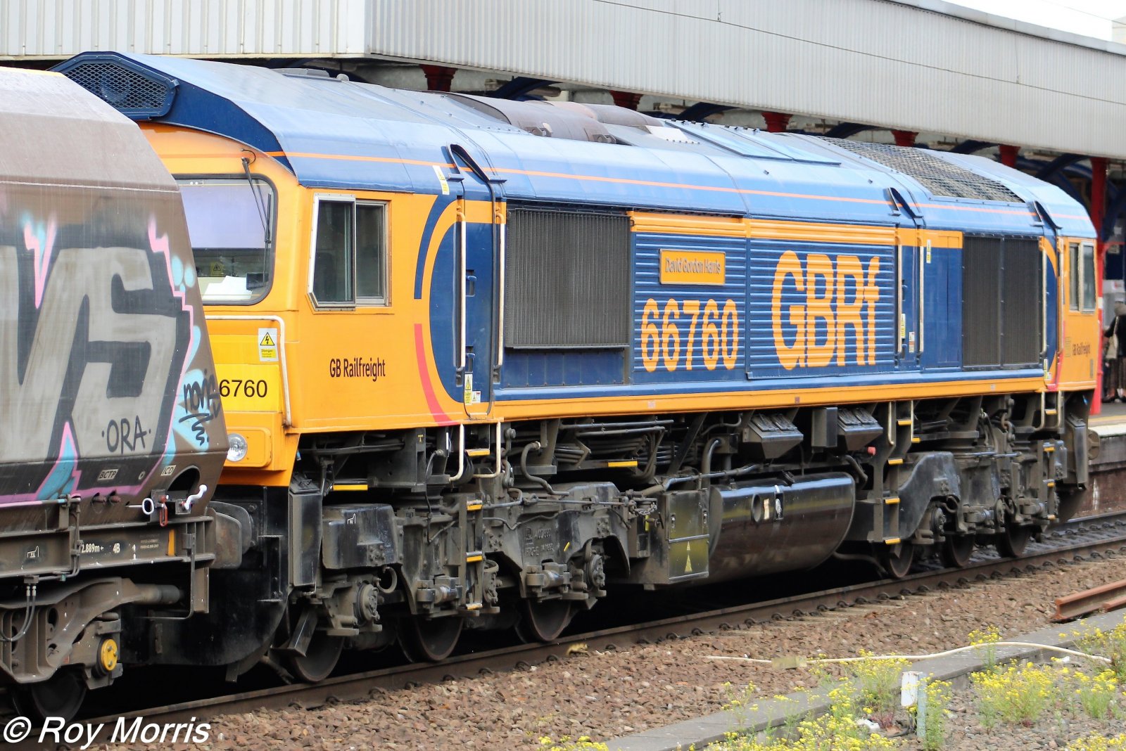 Photo of 66760 at Stockport — trainlogger