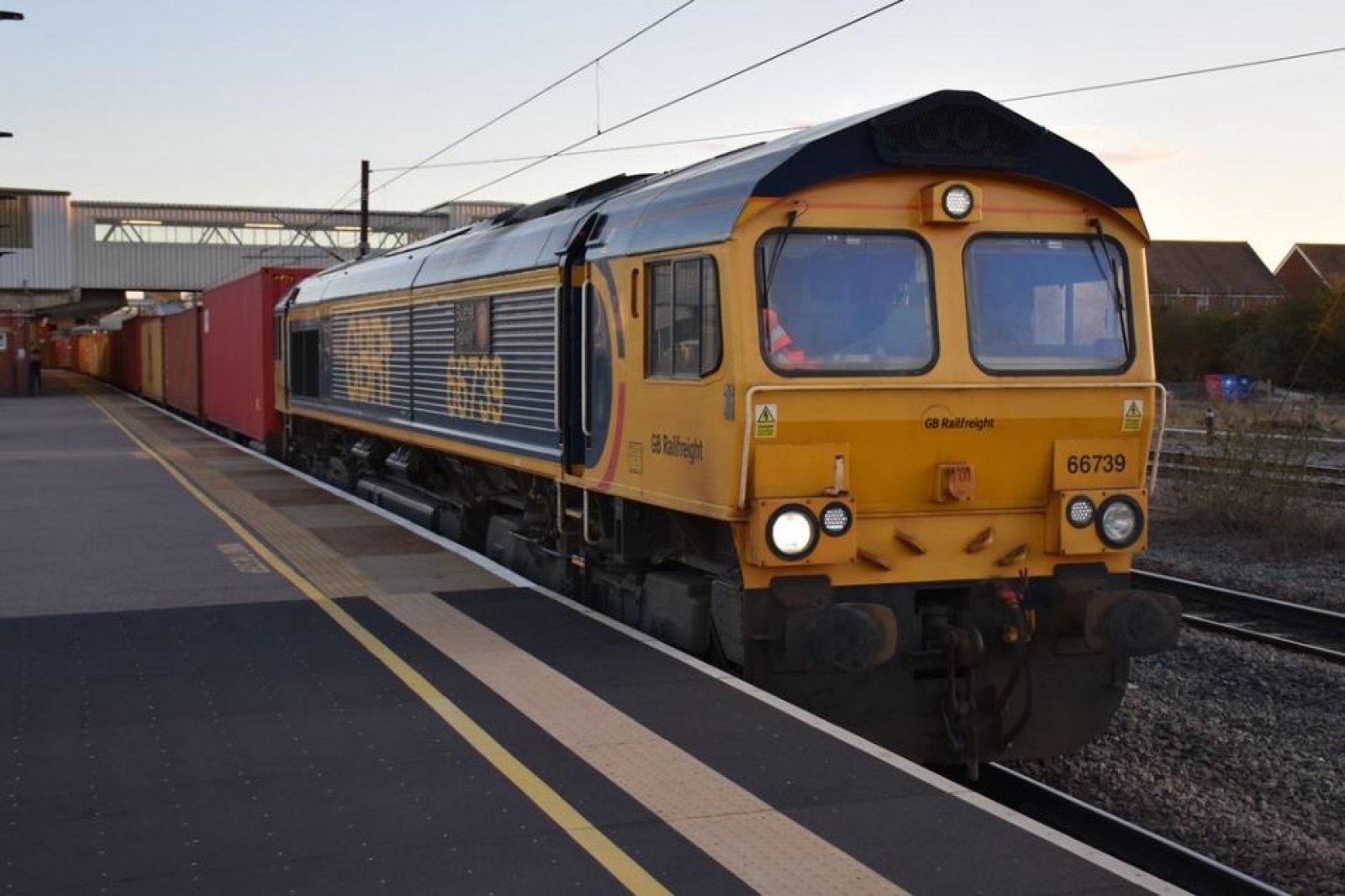 Photo of 66739 at Peterborough — trainlogger