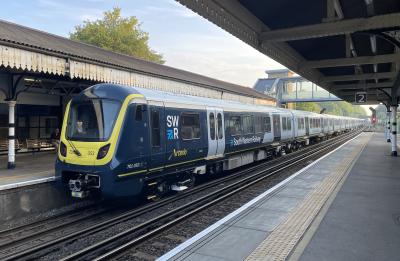 Class 701 - Bombardier Aventra — trainlogger