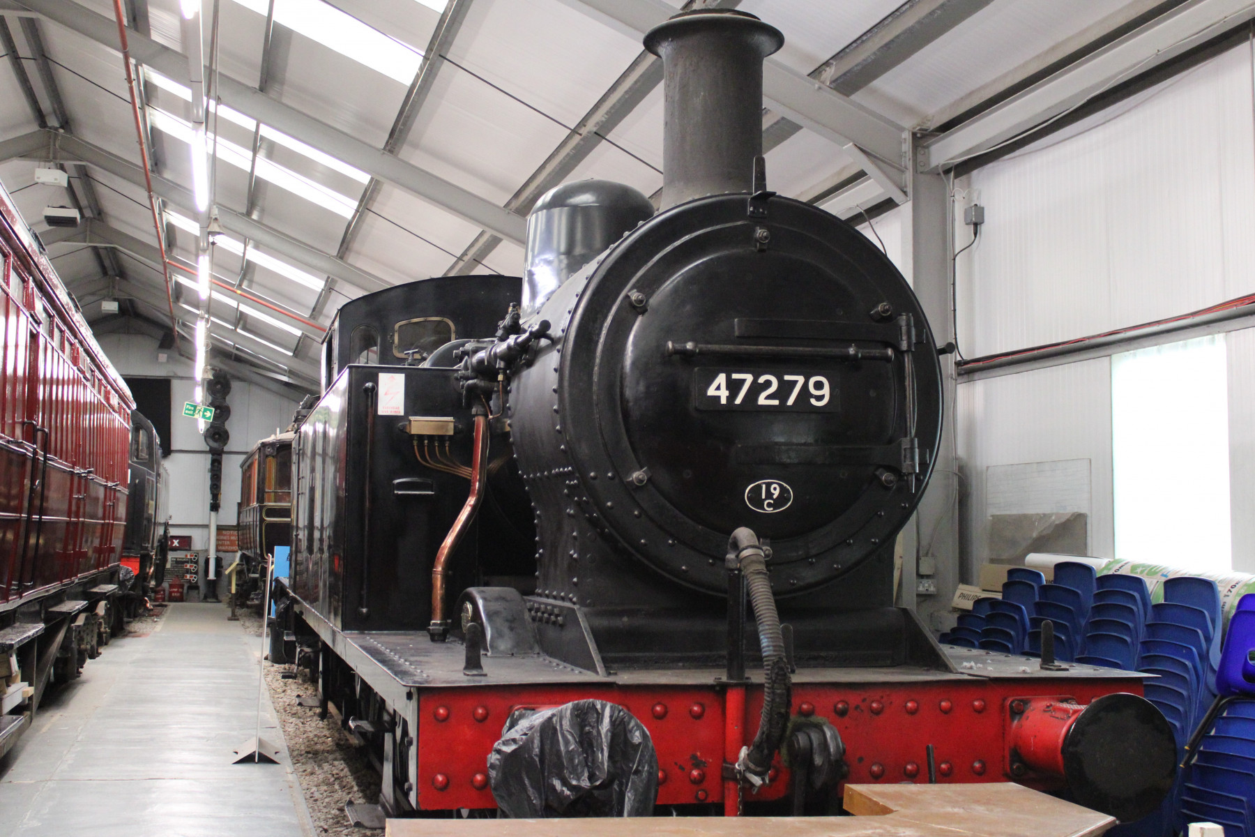 Photo of 47279 steam at Keighley & Worth Valley Railway - Oxenhope ...