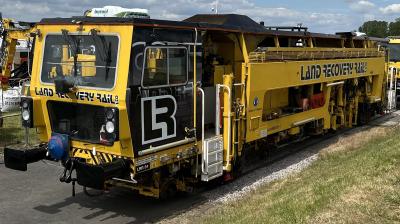 Your Photographs - Trains operated by Land Recovery Rail (OTM ...