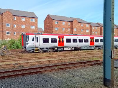 197022 - Class 197 / Diesel mechanical / hydraulic multiple unit sets ...