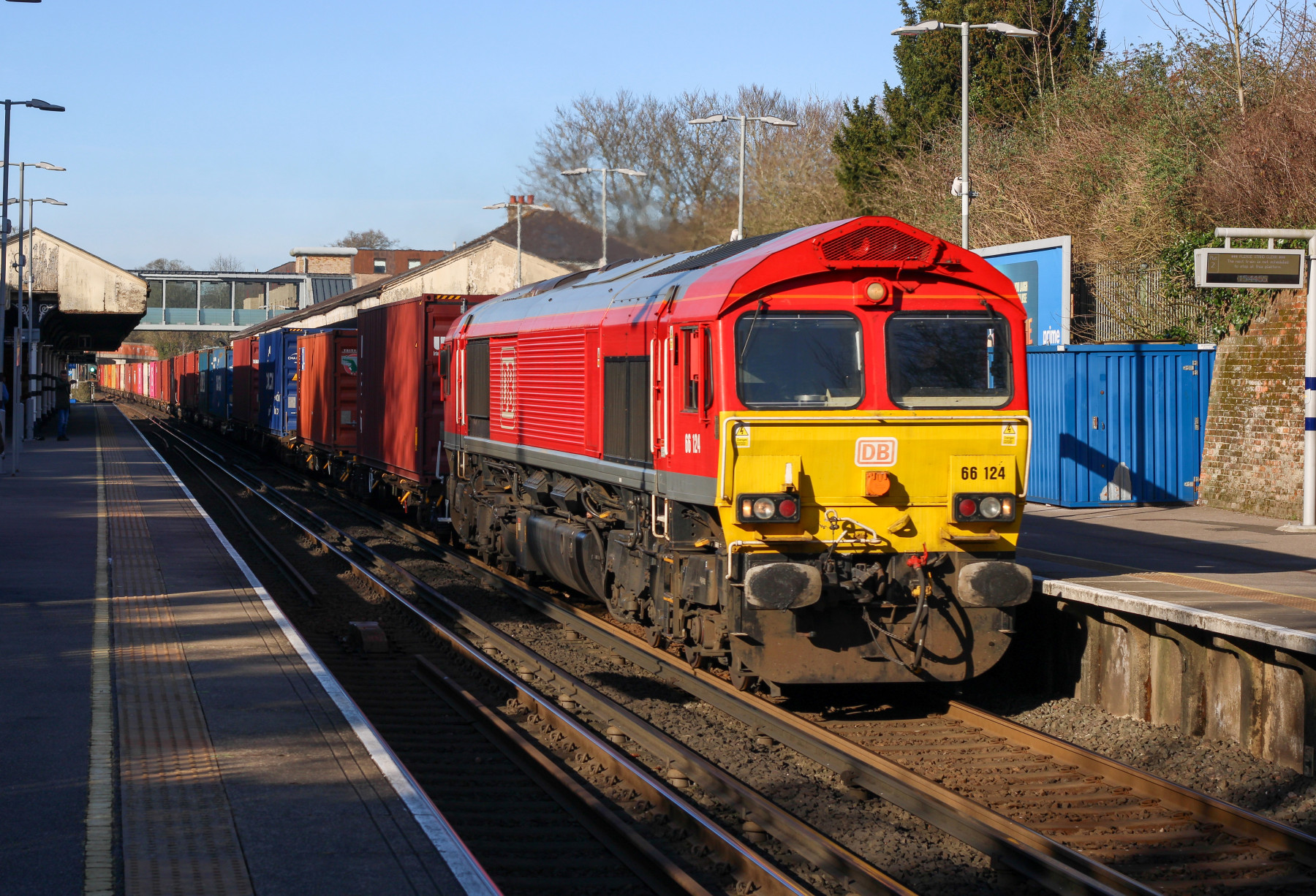 Photo of 66124 at Winchester — trainlogger